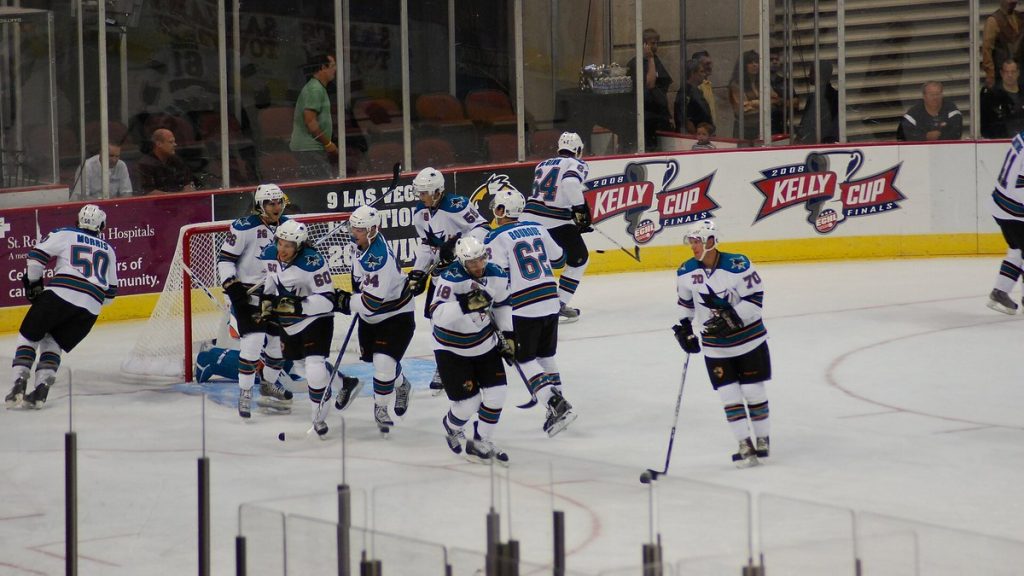 Mason McTavish Trade Rumors Put Ducks At Center Of NHL Draft And Free ...